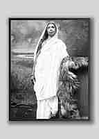 Holy Mother Sri Sarada Devi - Standing in Studio - Photo-1