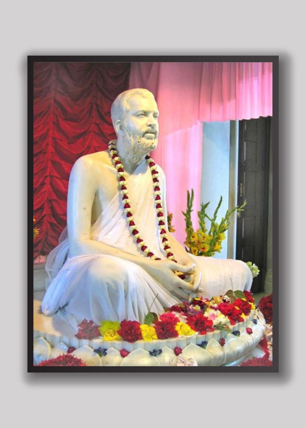 Sri Ramakrishna - Belur Math Statue sideview - photo